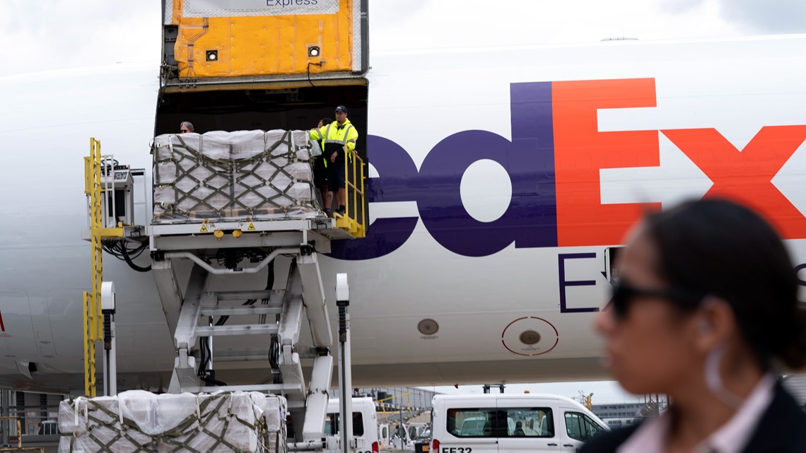 'Operation Fly Formula': Another baby formula delivery arrives | wgrz.com