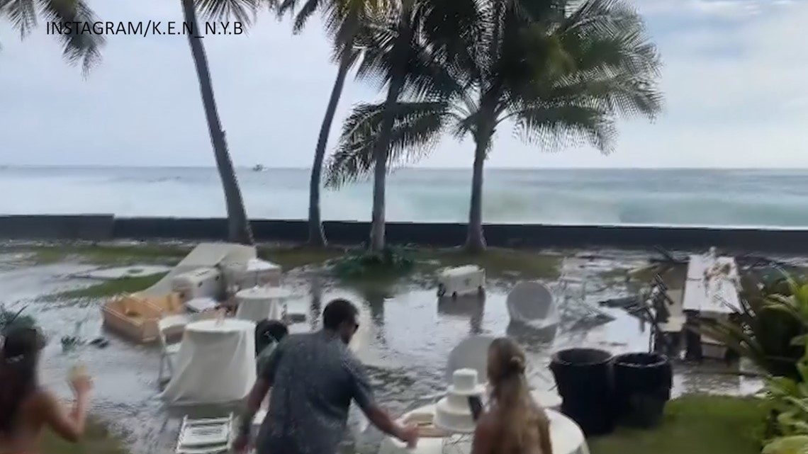 Hawaii wedding wave: Ceremony interrupted by massive waves | wgrz.com