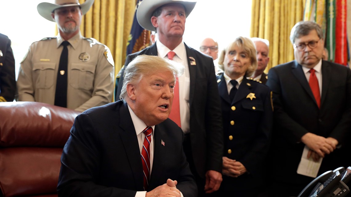 Trump vetoes Congress' measure blocking his border emergency | wgrz.com