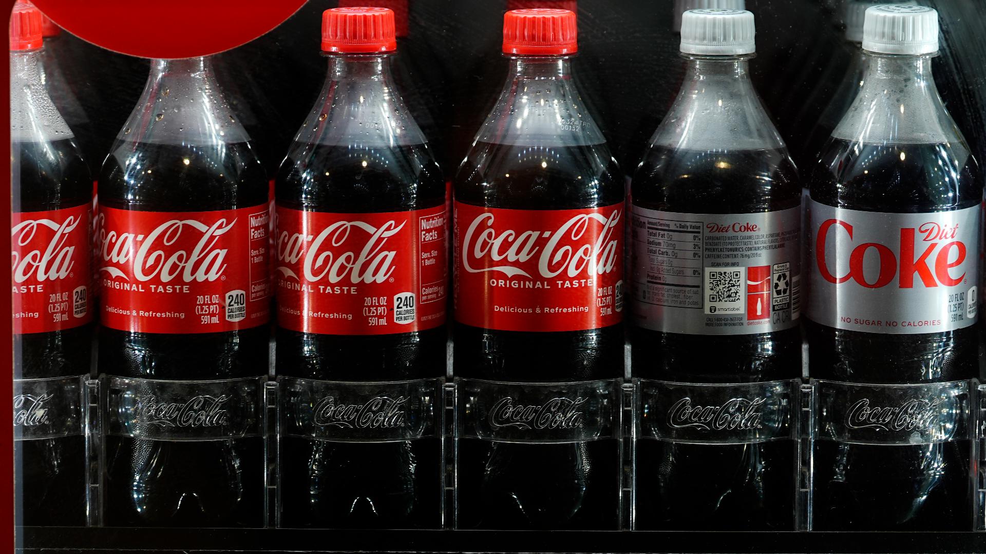 Coca-Cola unveils new flavor that jumps on a nostalgic trend | wgrz.com