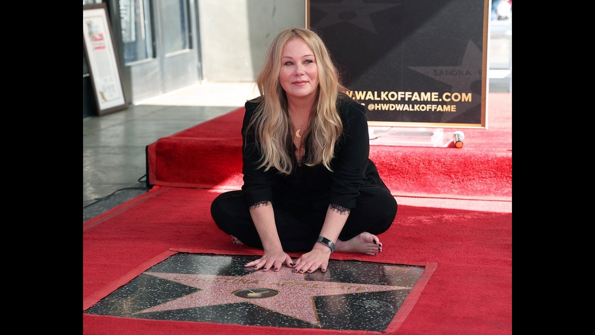 Christina Applegate Delivers Emotional Speech at Hollywood Walk of Fame ...