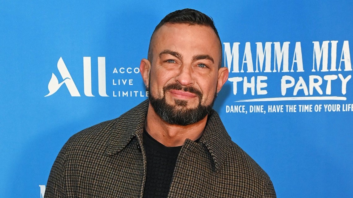 Robin Windsor, 'Strictly Come Dancing' Pro, Dead at 44 | wgrz.com