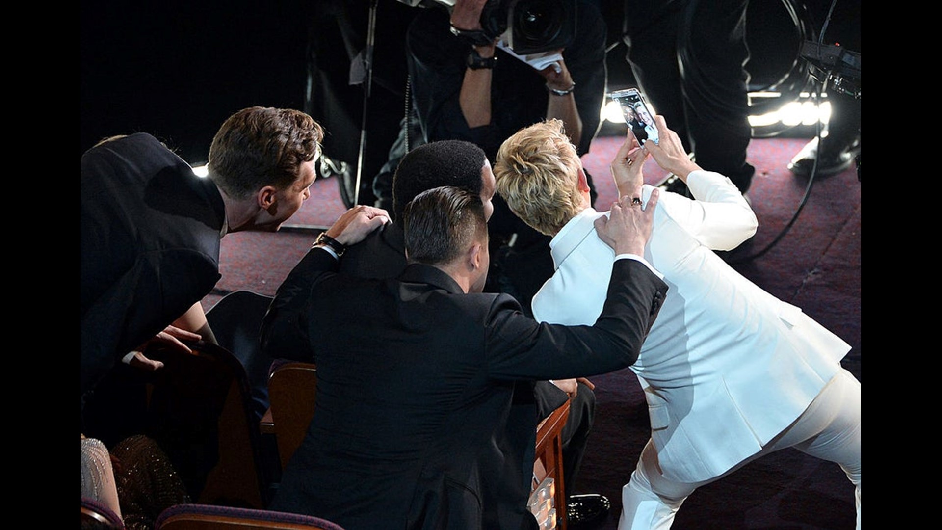 Ellen DeGeneres' Iconic Oscars Selfie Happened 10 Years Ago Today | wgrz.com