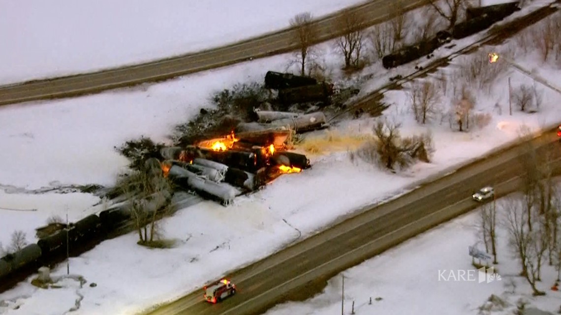 Evacuation order lifted after Minnesota train derailment | wgrz.com