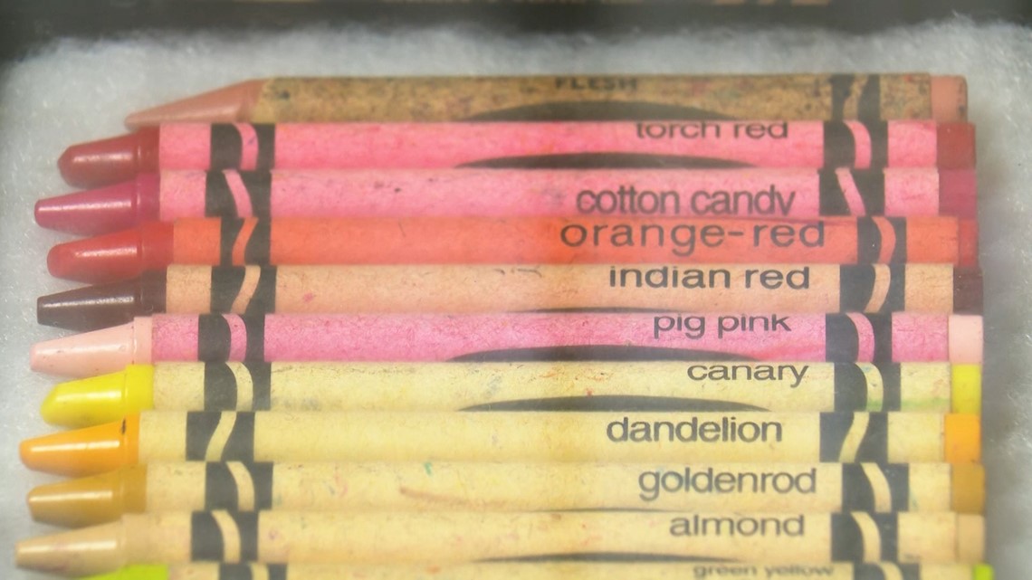 Texas house may hold world's largest Crayola crayon collection | wgrz.com