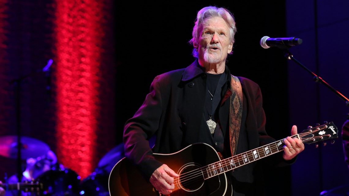 Kris Kristofferson, Country Hall of Famer, has retired | wgrz.com