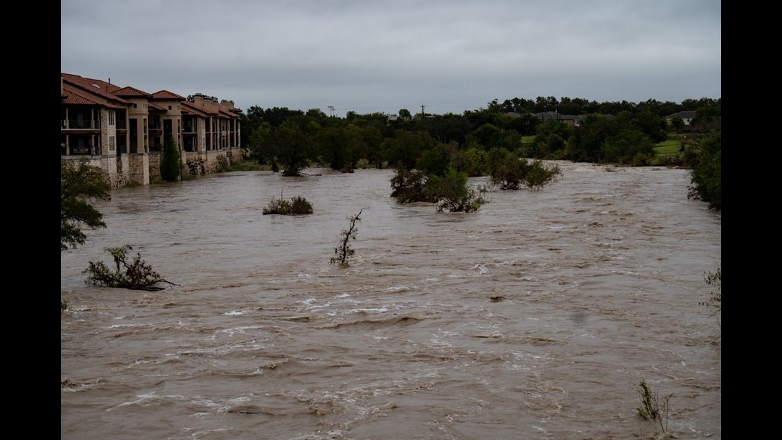 Raw video of San Gabriel River flood waters in Texas | wgrz.com