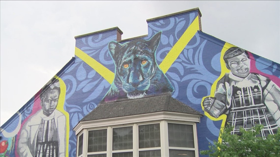 Mural unveiled for the 'Memphis 13' at Springdale Elementary | wgrz.com