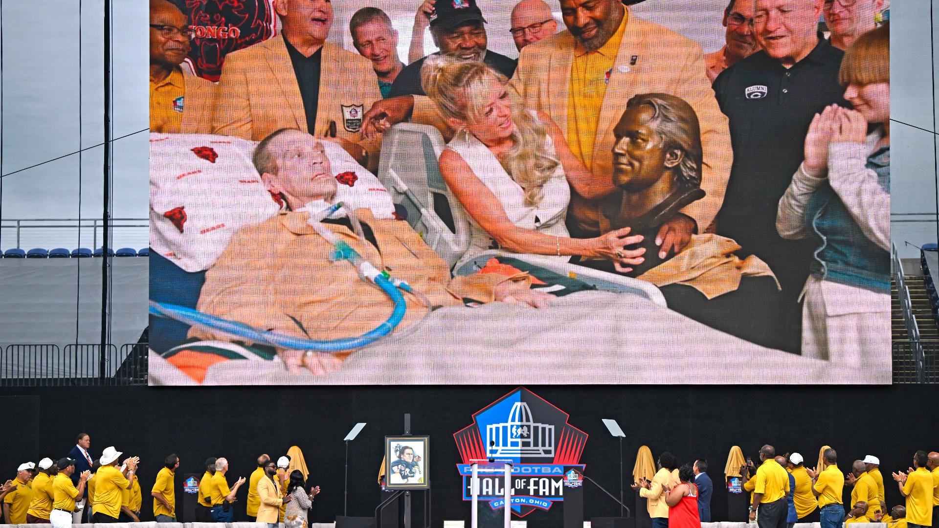 Steve McMichael enters Pro Football Hall of Fame | wgrz.com