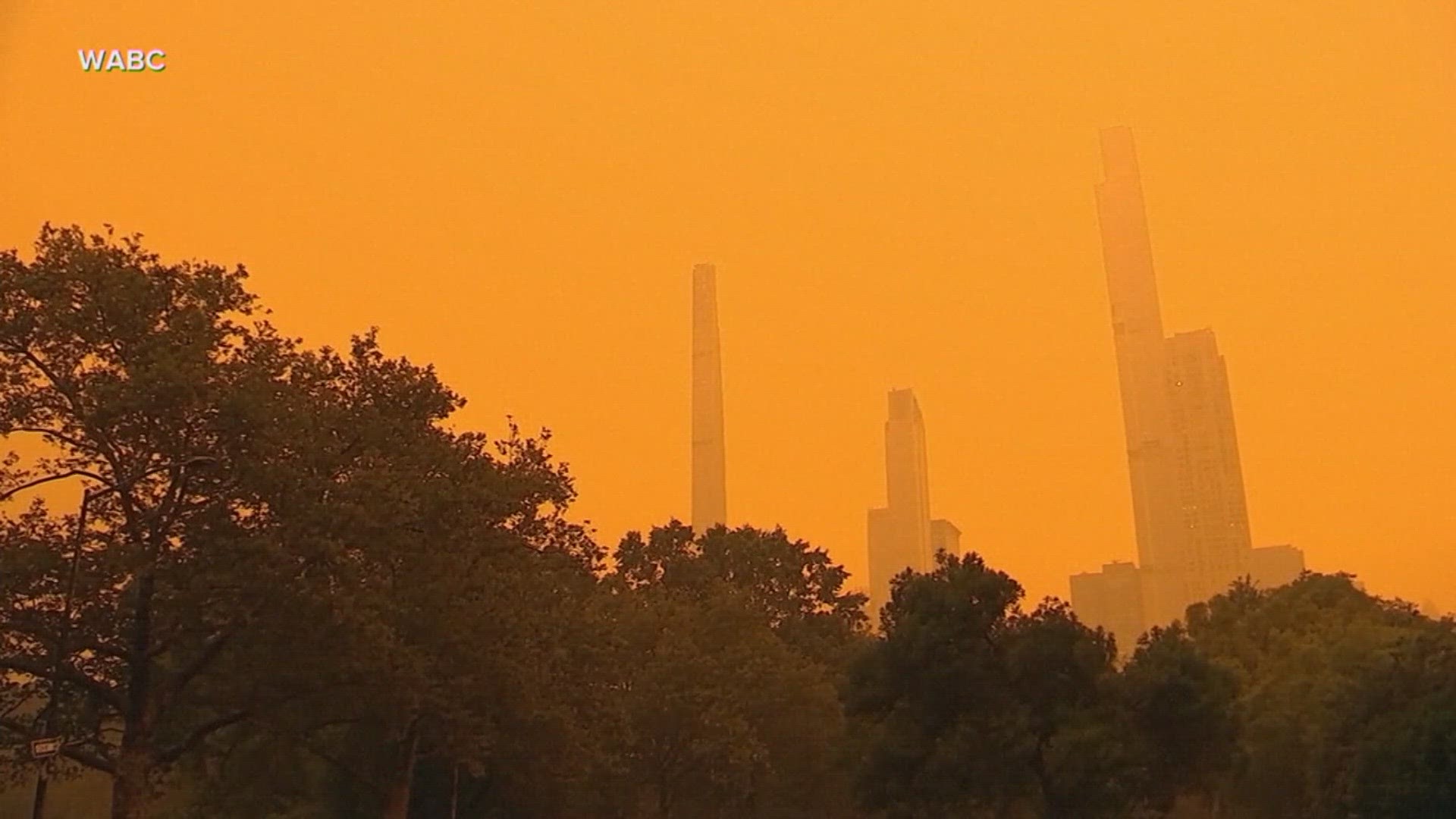 Photos: Wildfire smoke engulfs NYC in orange haze | wgrz.com