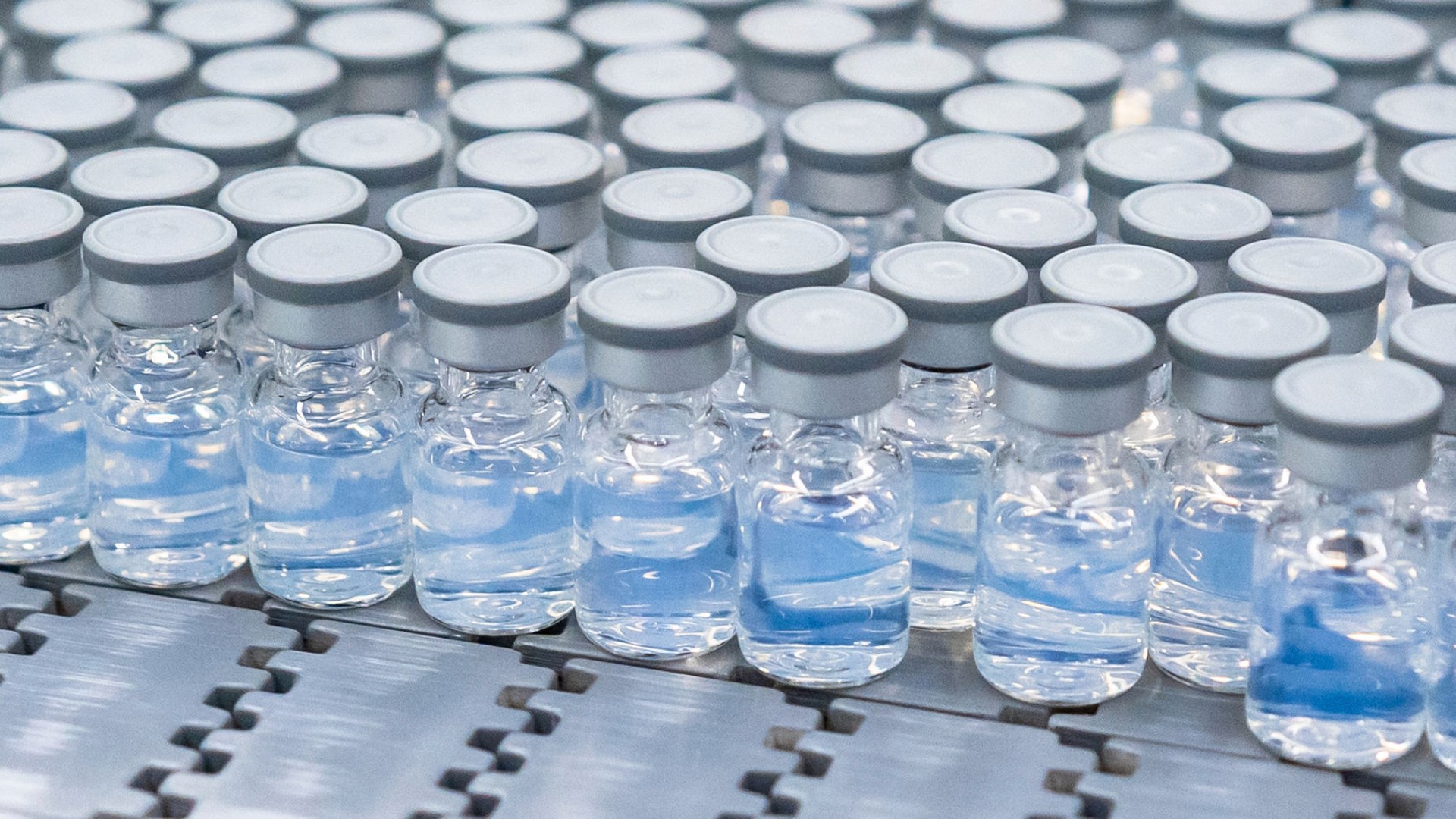 FDA authorizes omicron COVID booster shots for BA.4, BA.5 | wgrz.com