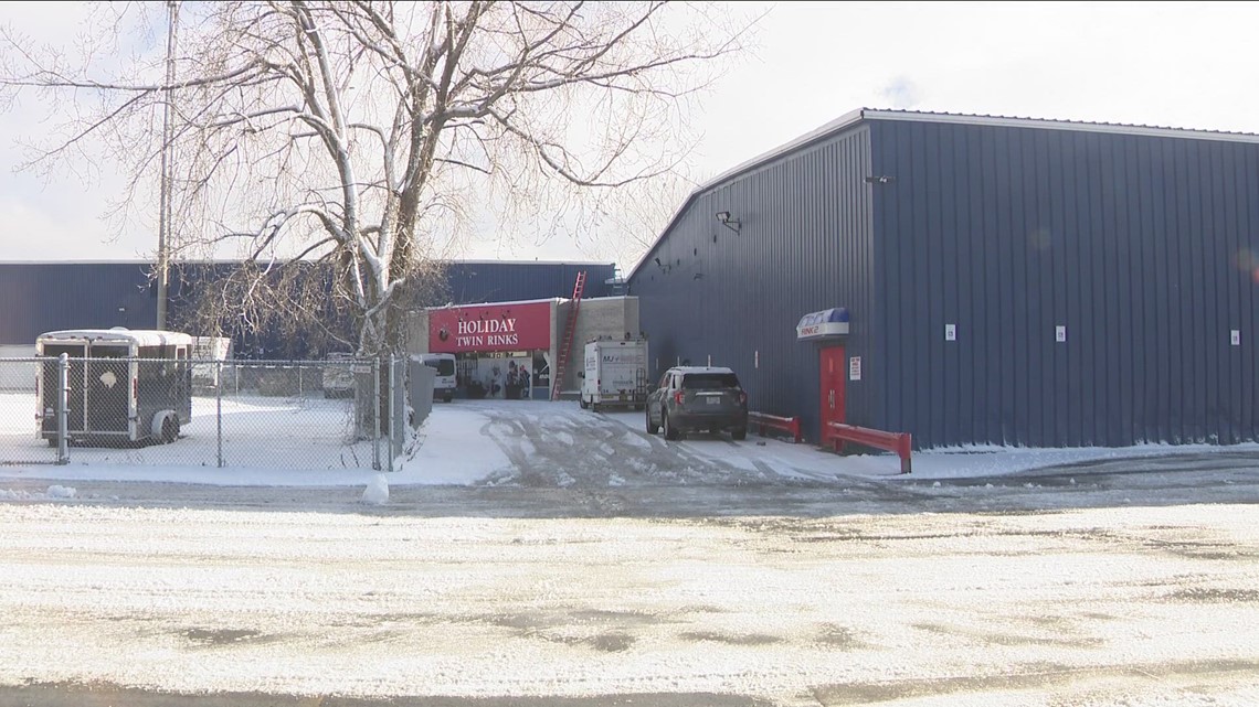 After a final inspection, Holiday Twin Rinks could re-open | wgrz.com