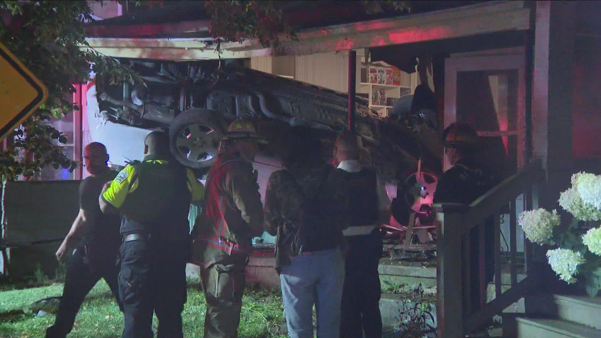 Car crashes into a home | wgrz.com