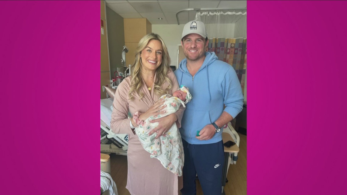 Lauren Hall and her husband Matt Connors welcome a baby girl, Daisy ...