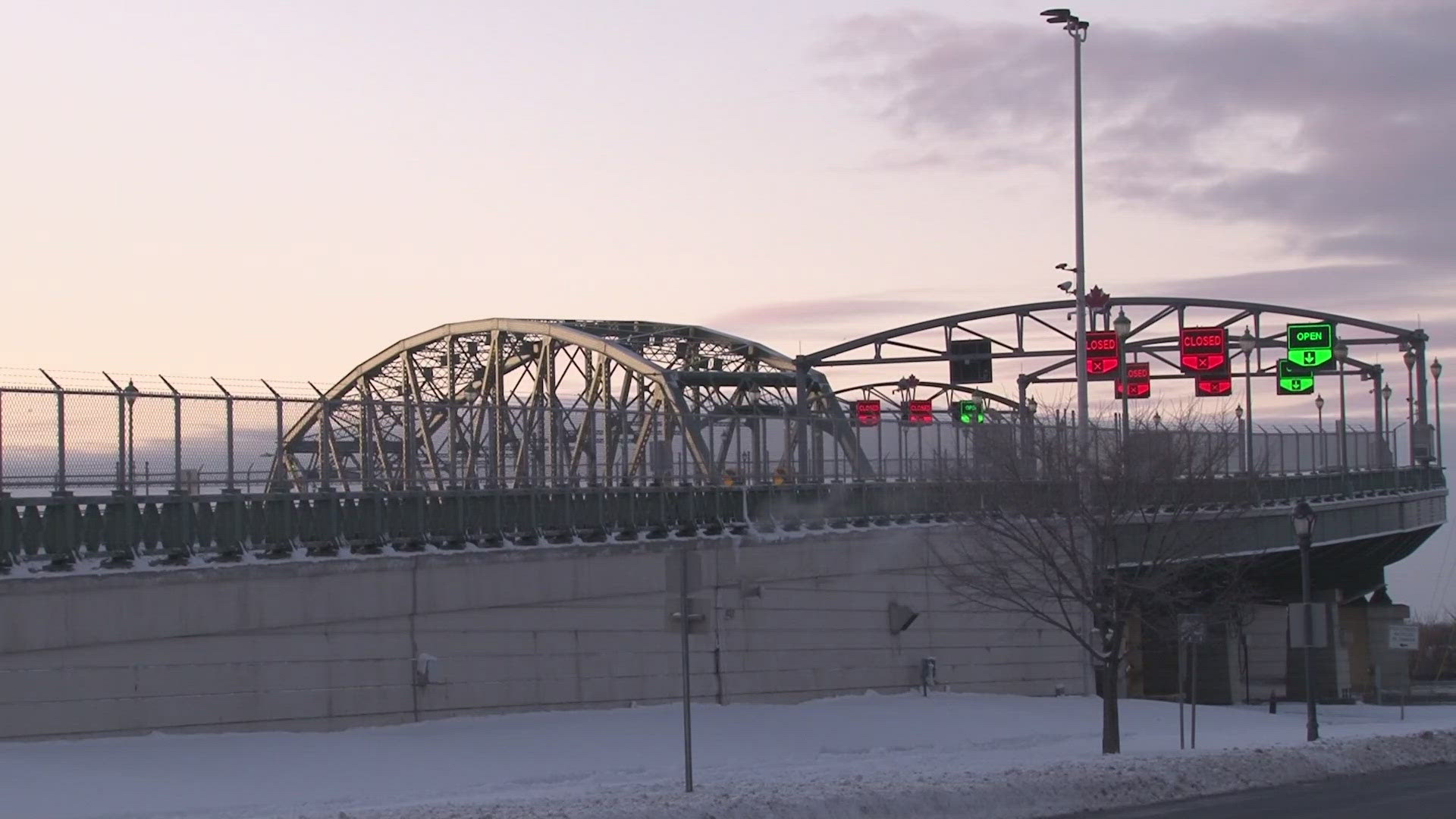 Lawmakers call for changes at Peace Bridge after a UB researcher was ...