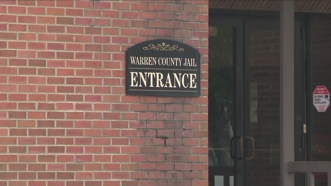 Search for prison escapee Michael Burham in Warren, PA | wgrz.com