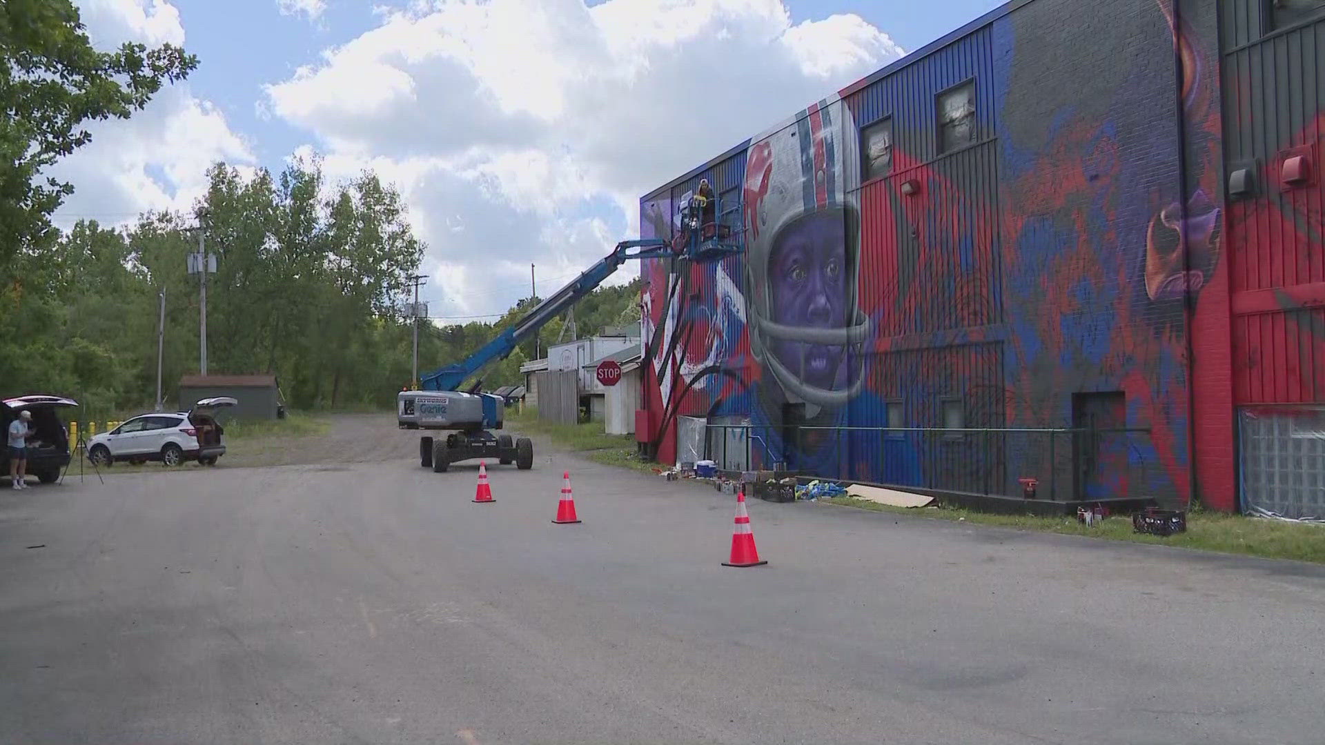 New mural being painted at Kissing Bridge celebrating the Buffalo Bills ...