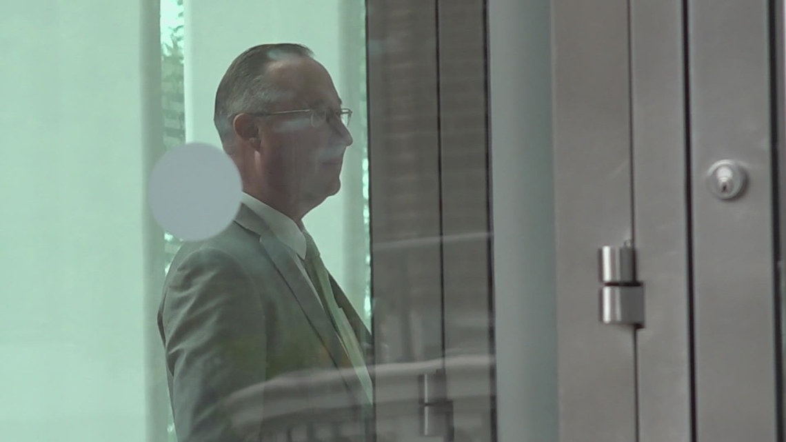 FBI recordings challenge police detective's testimony | wgrz.com