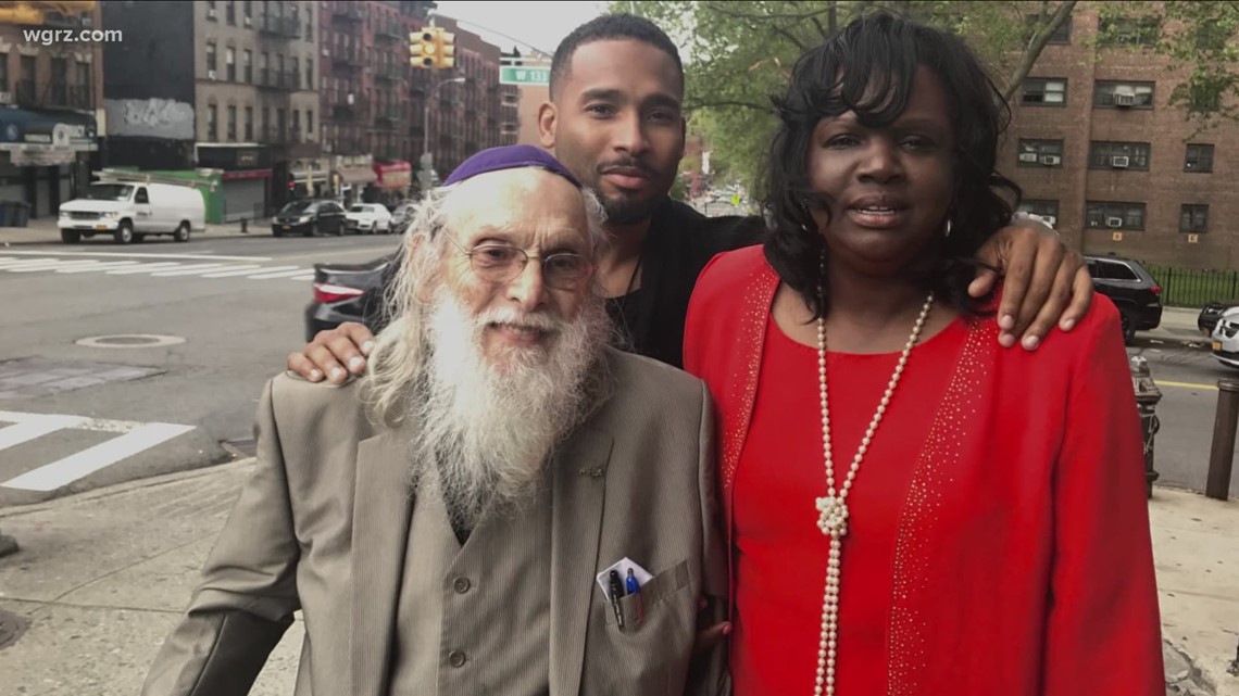 Western New York remembering Bishop William Henderson | wgrz.com