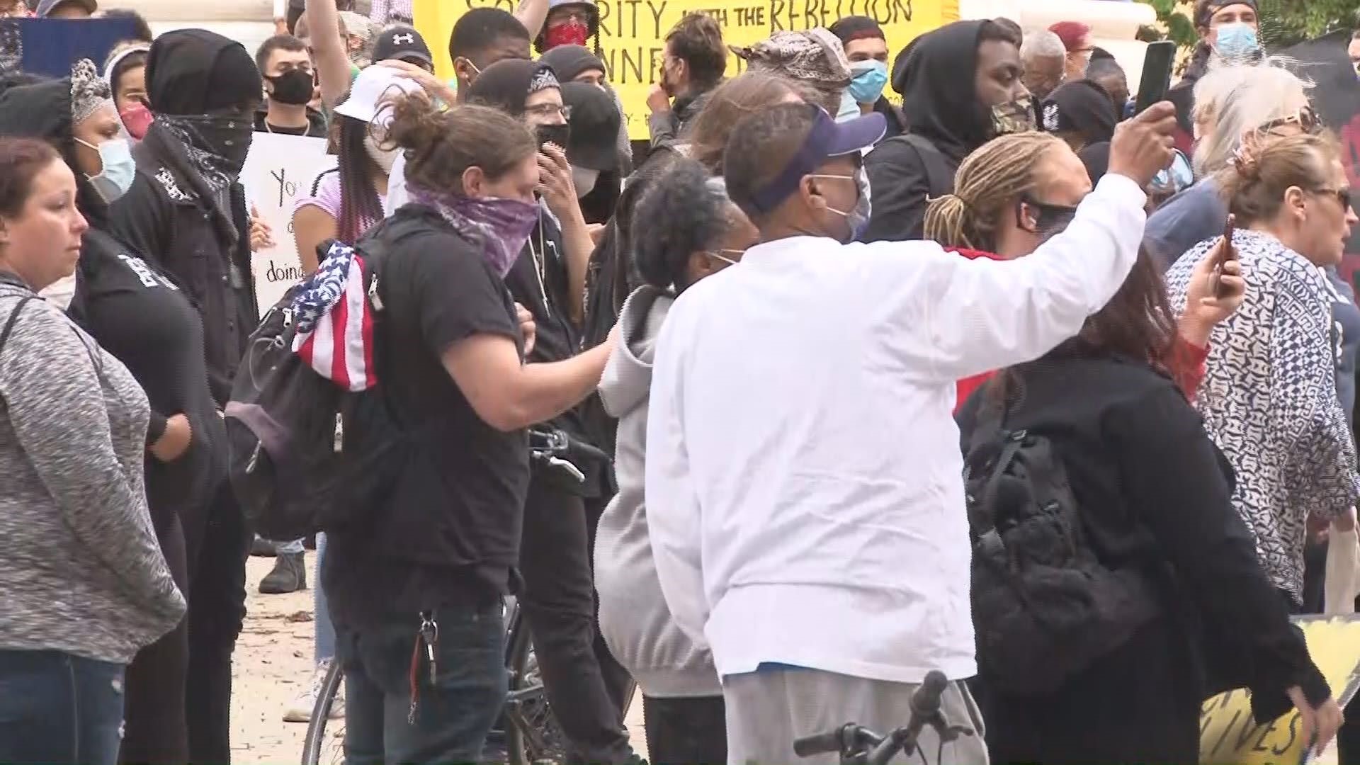Peaceful protest turns violent in the City of Buffalo | wgrz.com