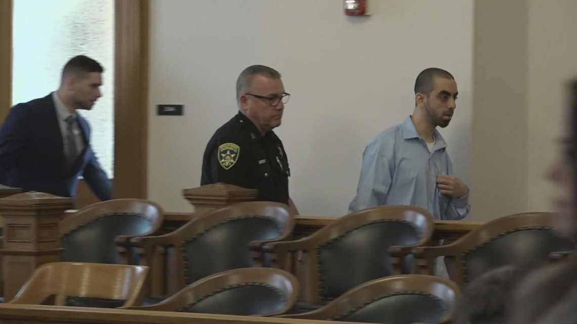Hadi Matar trial begins with opening statements | wgrz.com