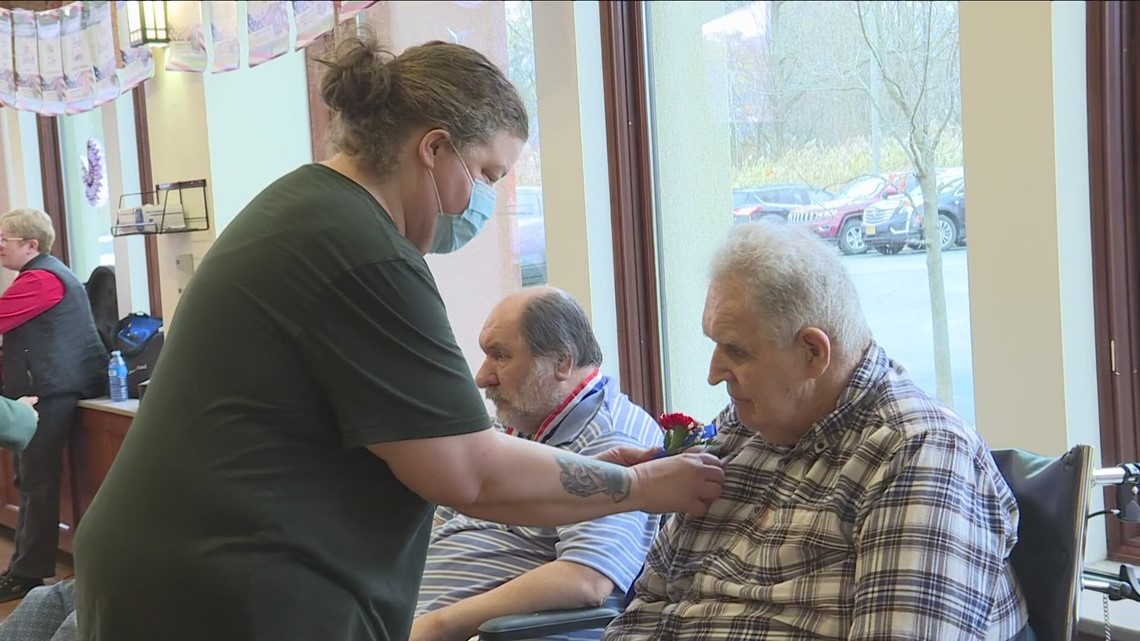 Veterans Day was celebrated at Garden Gate Health Facility | wgrz.com