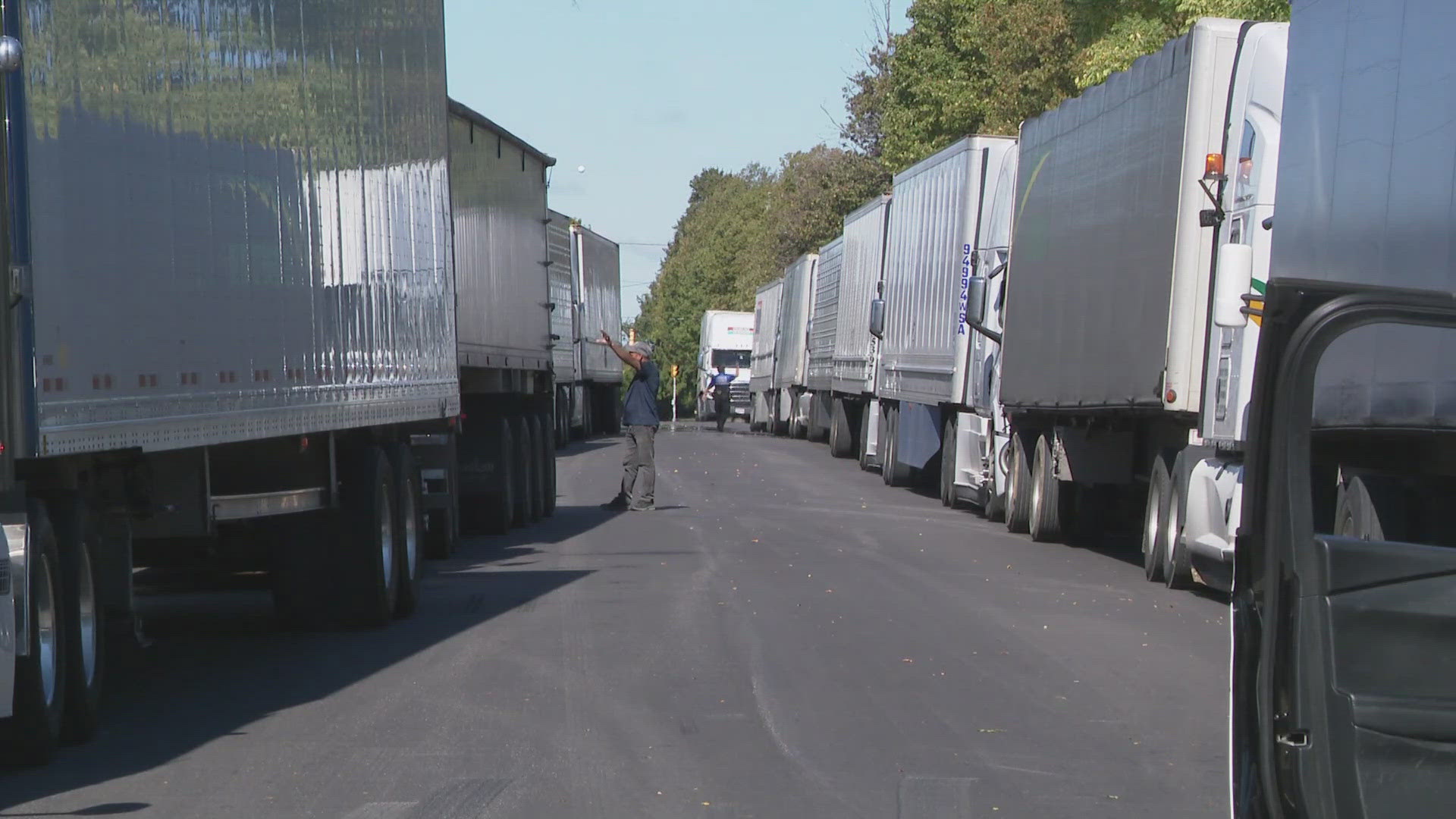 Canada border system outage resolved fully, says CBSA | wgrz.com