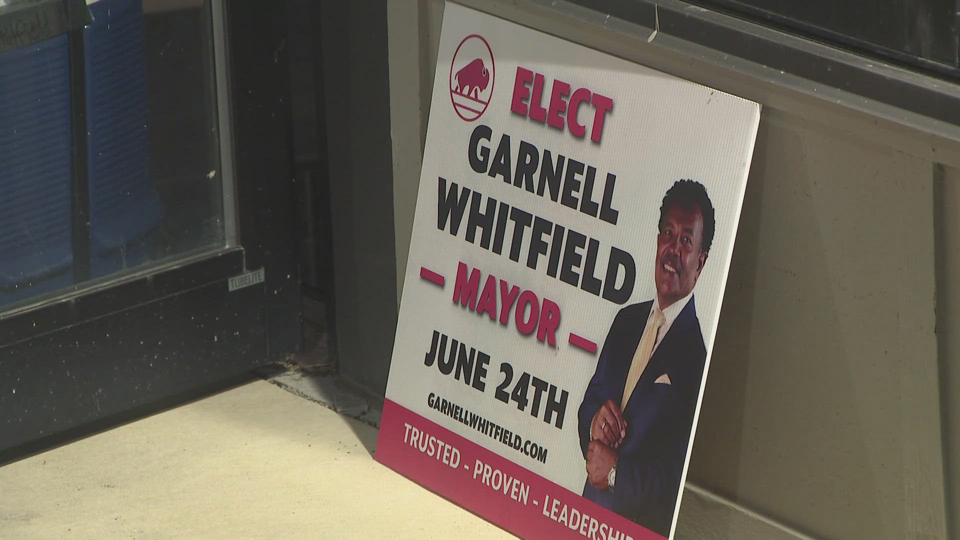 Garnell Whitfield, Jr has dropped out of the mayor's race | wgrz.com