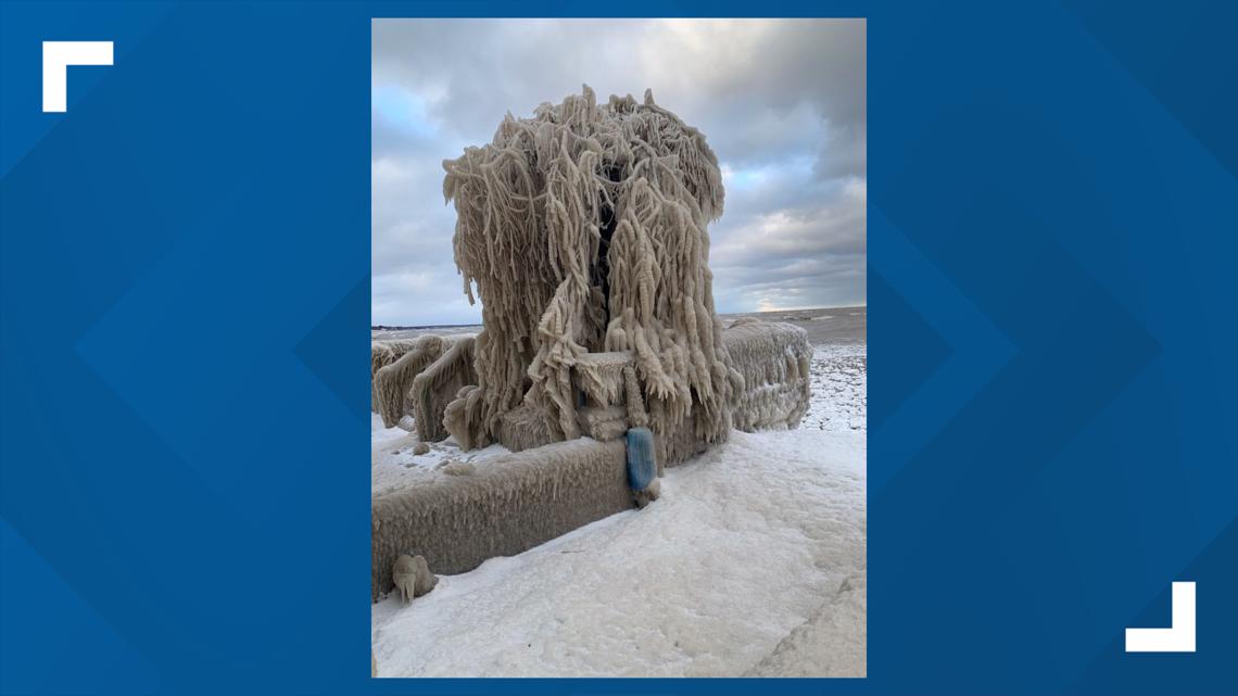 Lake Erie creates ice houses near Buffalo | wgrz.com