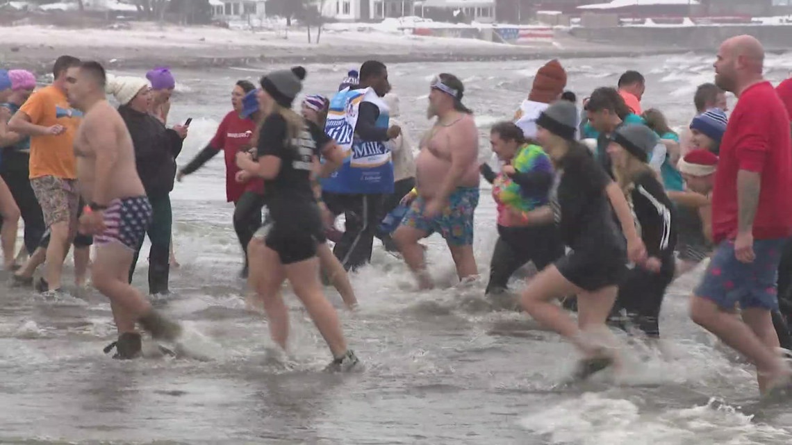 Special Olympics polar plunge draws brave souls | wgrz.com