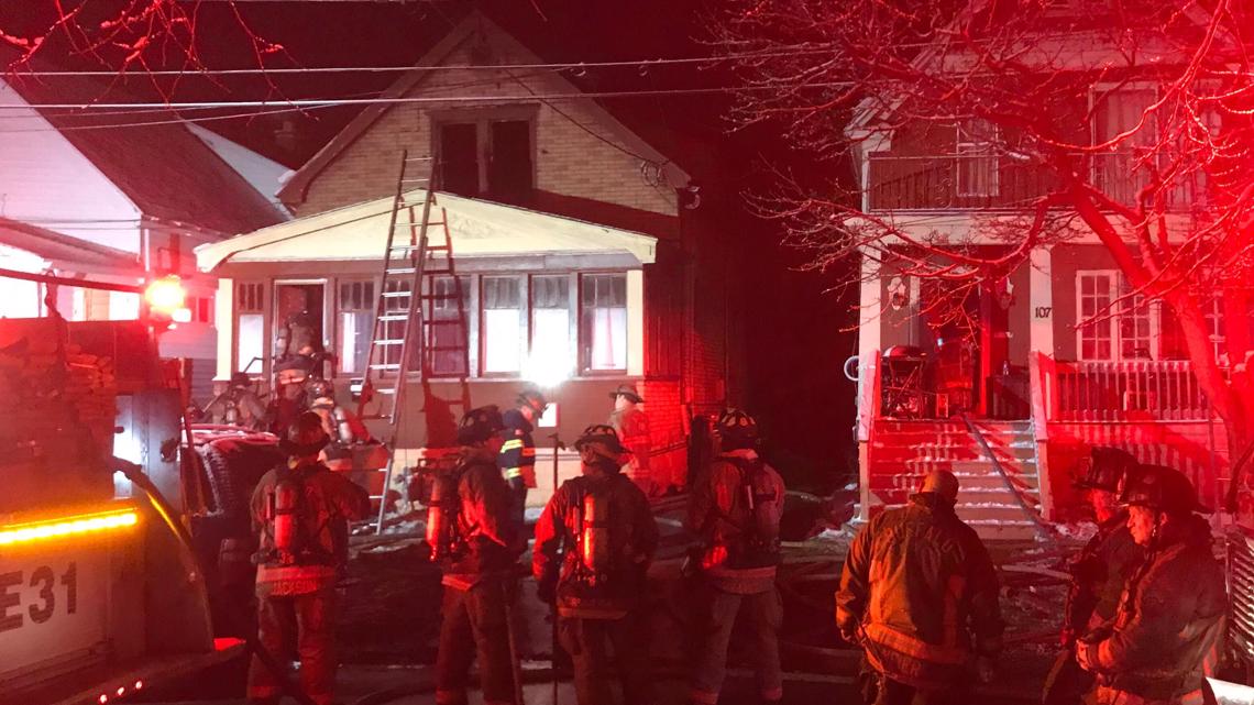 East Side fire spreads to two houses Thursday morning | wgrz.com