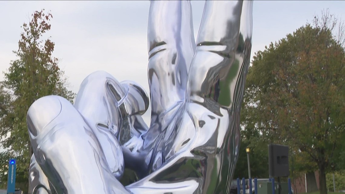 This WNY College has 1 of the only 3 statues in the world of Ringo ...