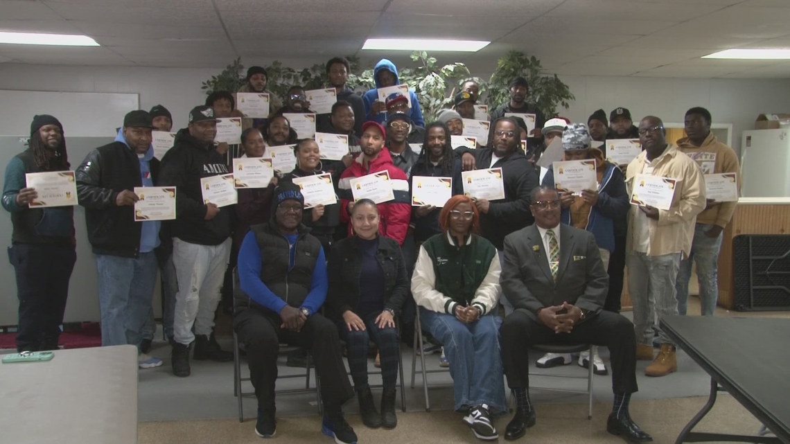 Western New York graduates empowered by Back to Basics program | wgrz.com