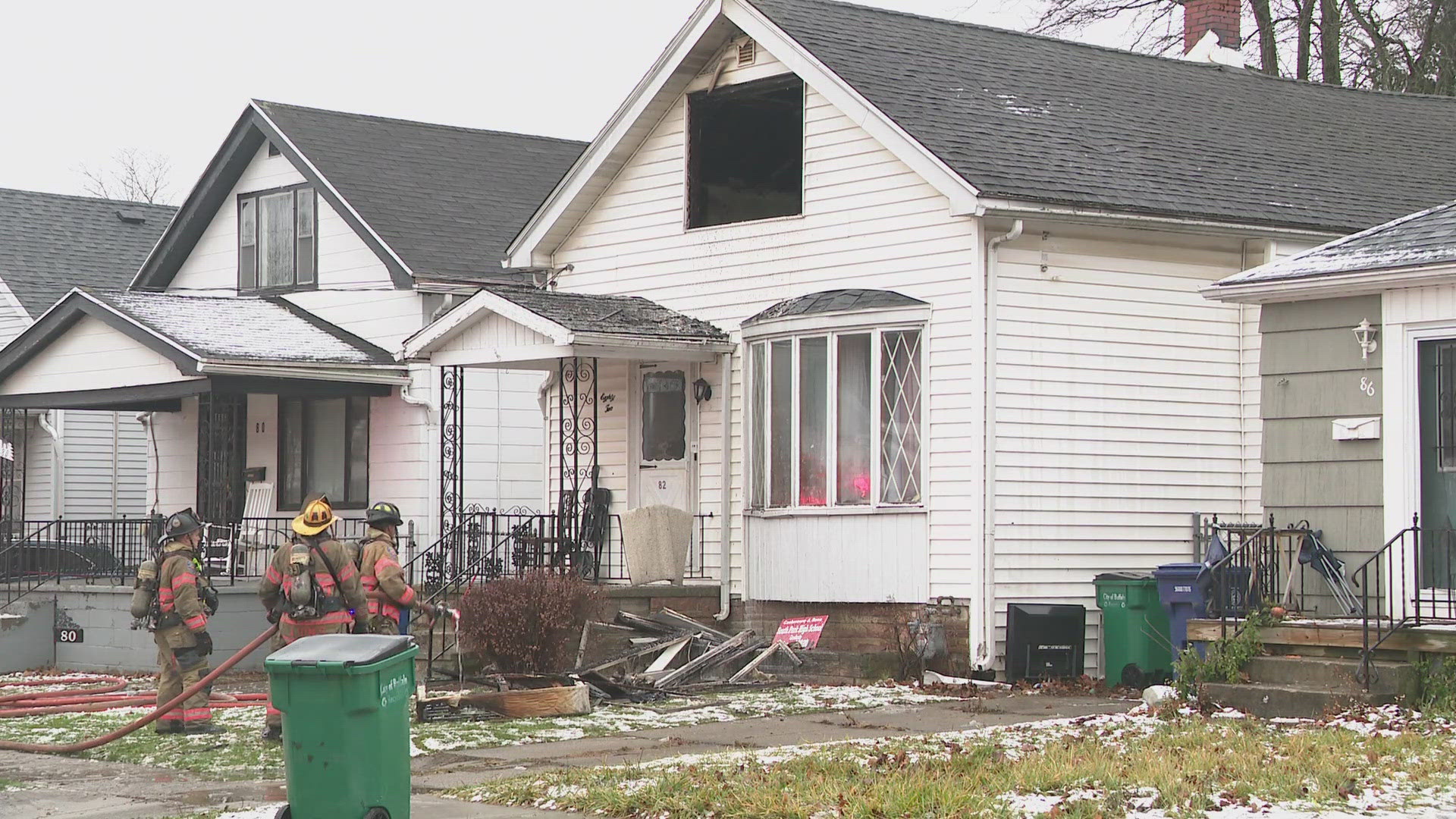 Two displaced by house fire in Buffalo | wgrz.com