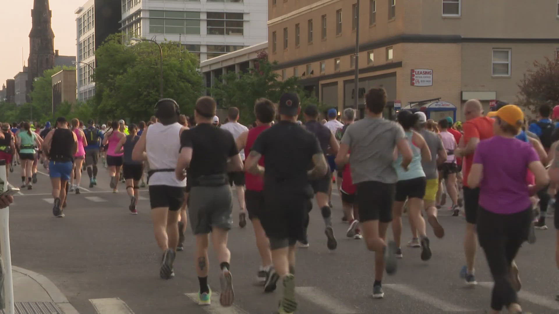 Buffalo Marathon disrupts traffic this weekend | wgrz.com