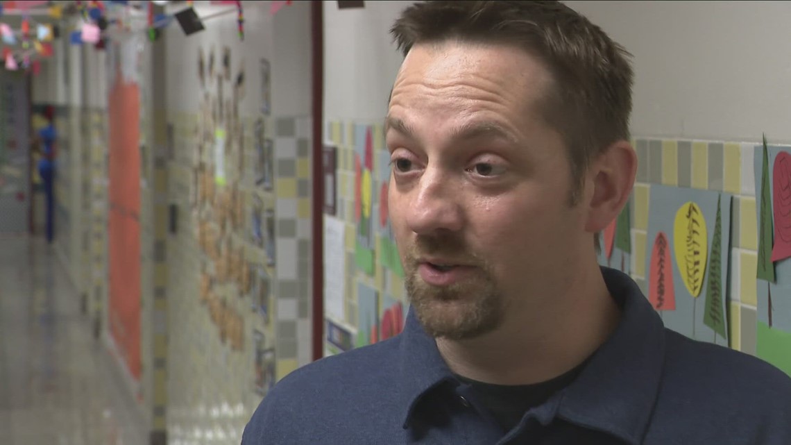 A Buffalo public school elementary principal is accused of sex abuse ...