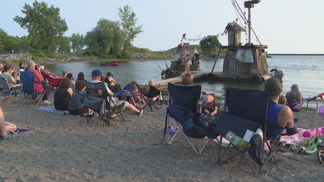 A one-of-a-kind floating circus is docking in Buffalo | wgrz.com