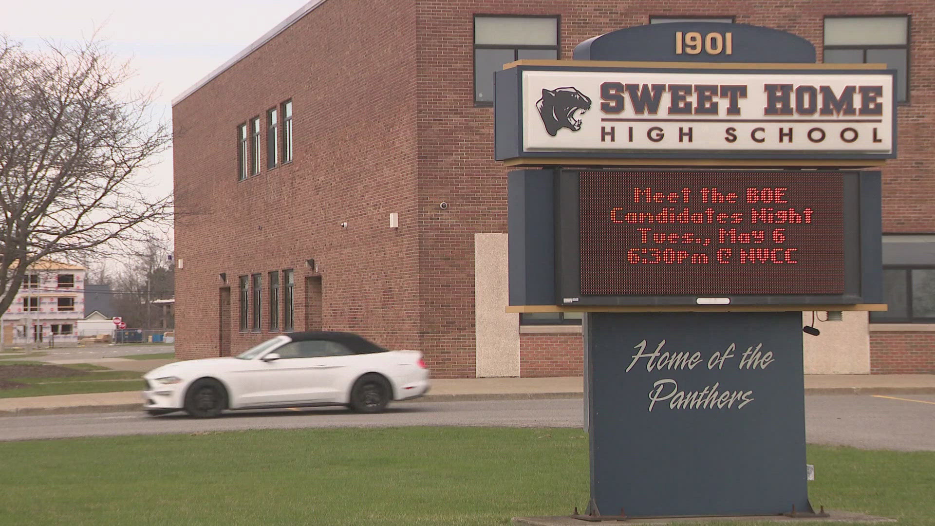 Sweet Home High incident puts staff on leave, student handcuffed | wgrz.com