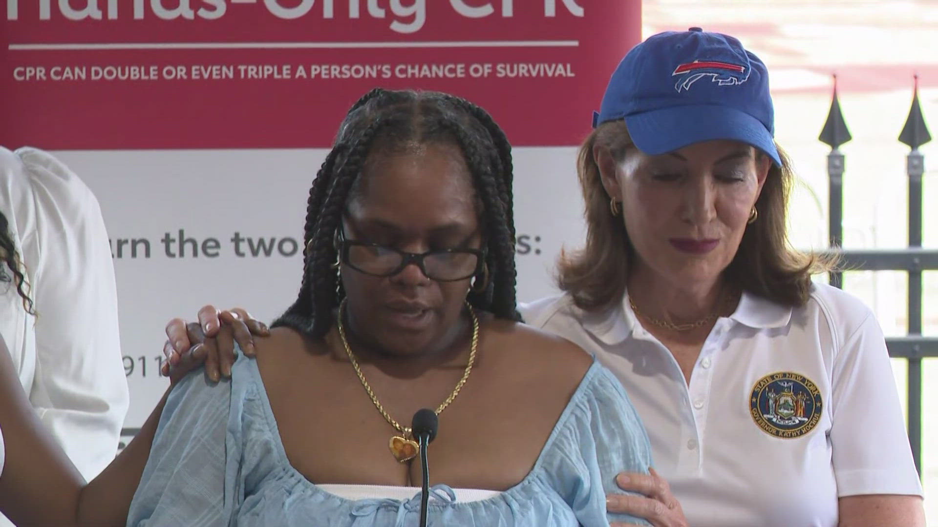 Gov. Hochul signs legislation to keep children safe | wgrz.com