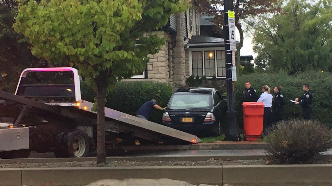 Early morning Buffalo crash involving a car & bicycle | wgrz.com