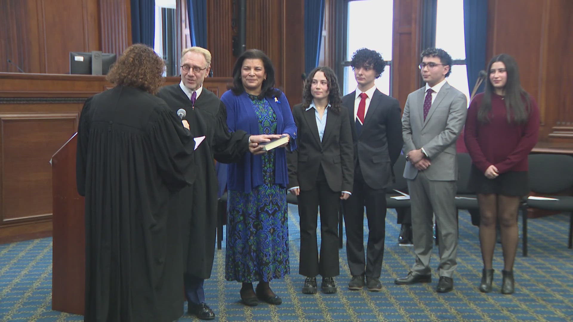 Judge Weinmann sworn in the NYS Supreme Court | wgrz.com