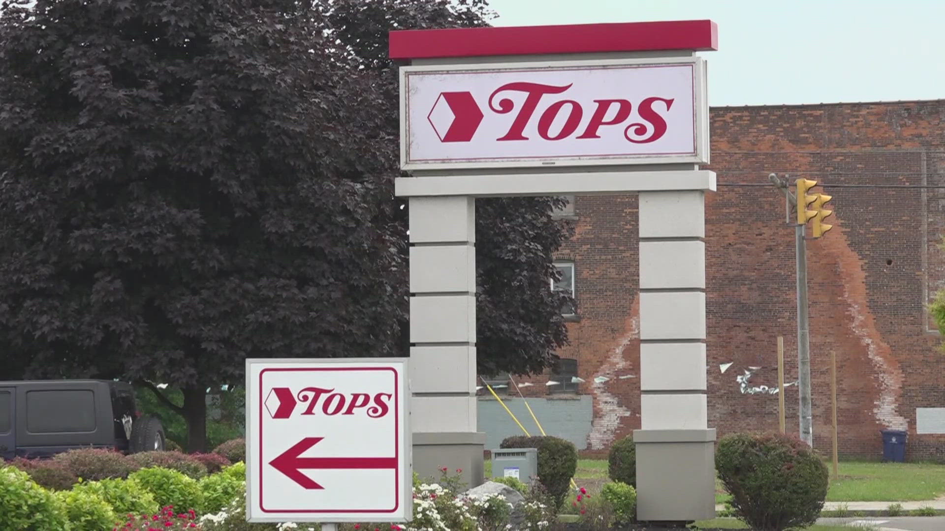 2 men face gun charges after incident near Jefferson Avenue Tops | wgrz.com