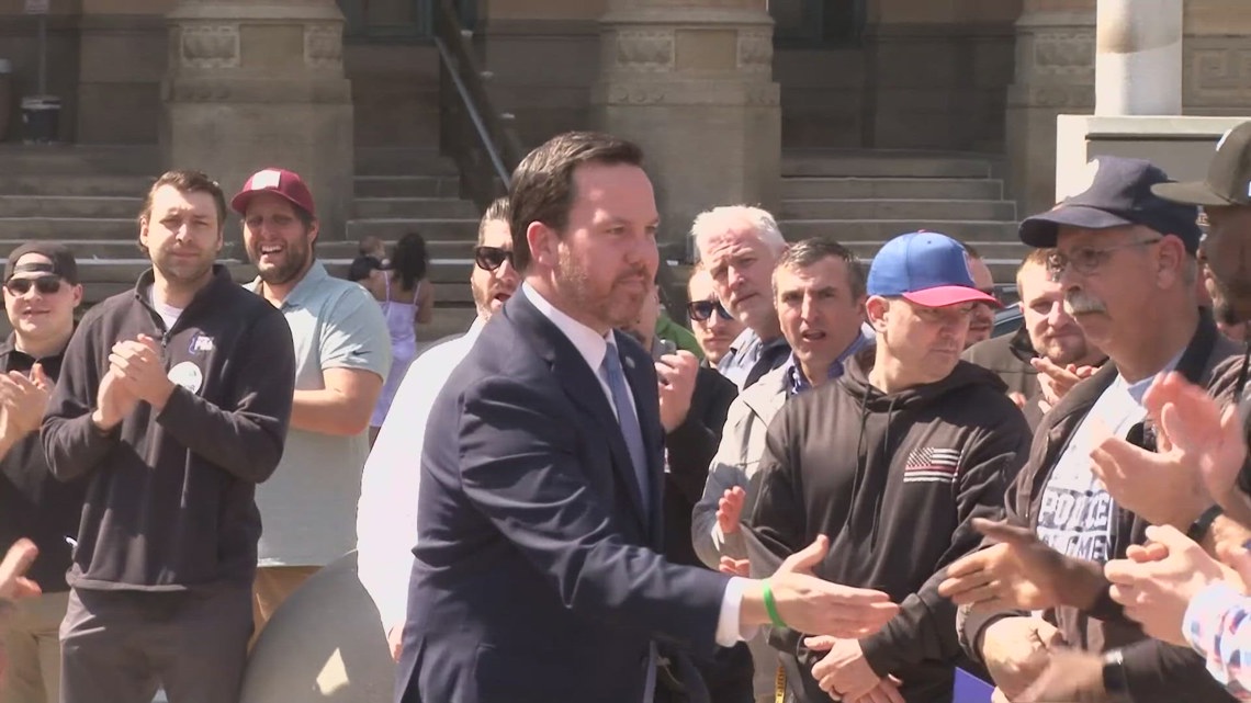 NYS DMV begins issuing new vehicle inspection stickers | wgrz.com