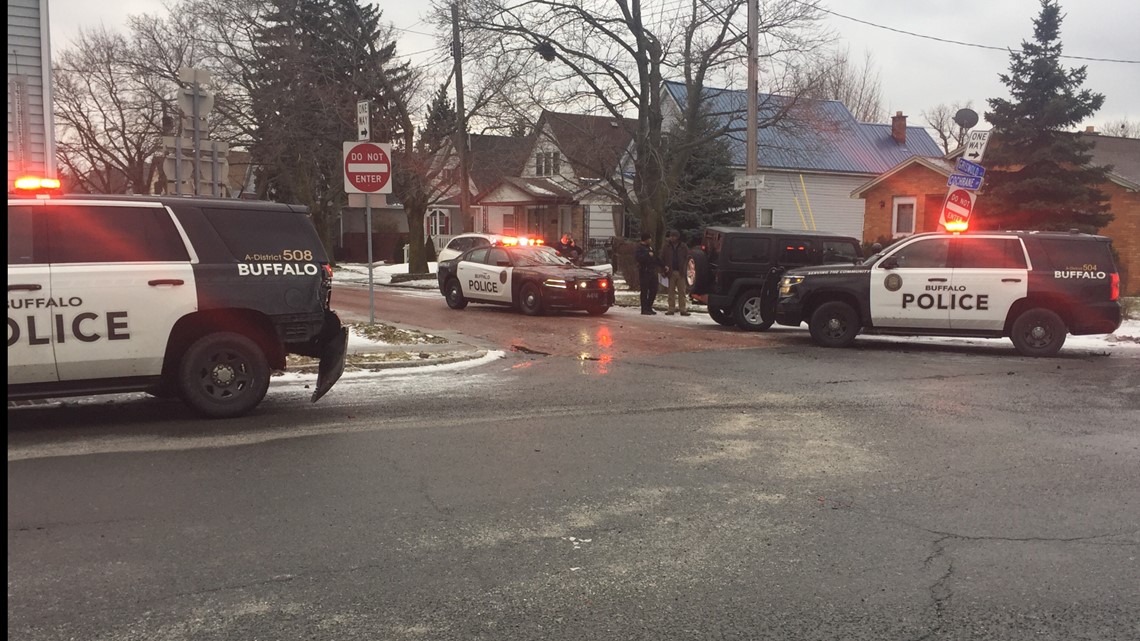Buffalo Police officer involved in accident | wgrz.com