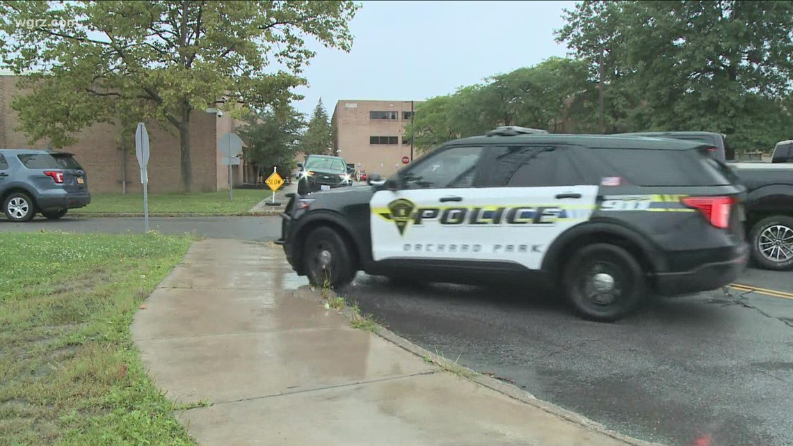 Large Police Presence At ECC South Campus | wgrz.com