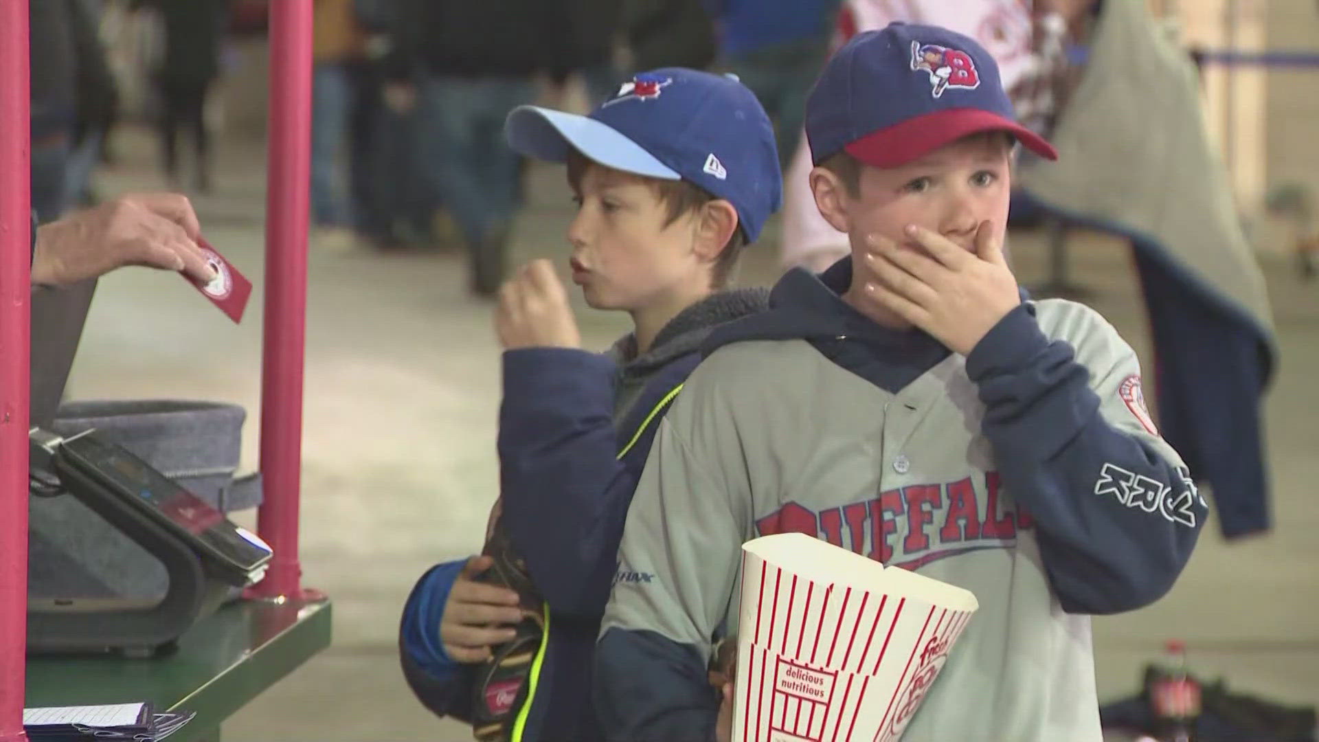 Buffalo Bisons score big with fans on opening day | wgrz.com