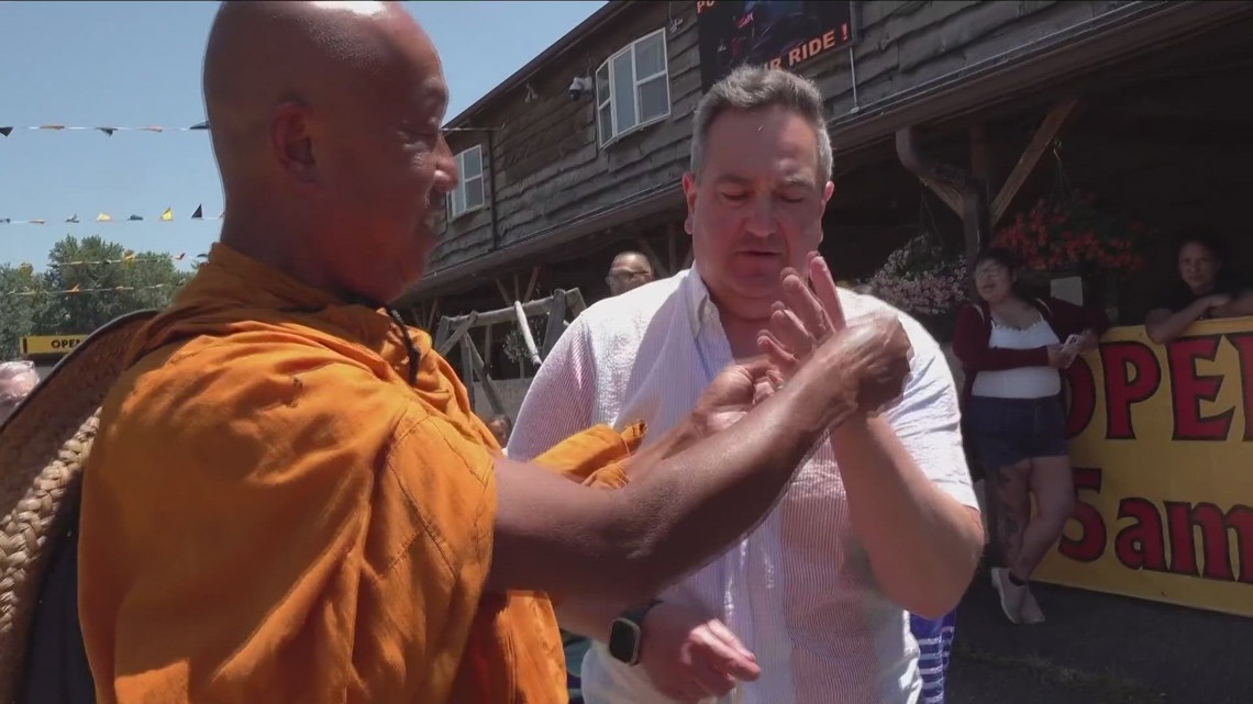 From Key West to Niagara Falls: Buddhist monks complete walk for peace ...