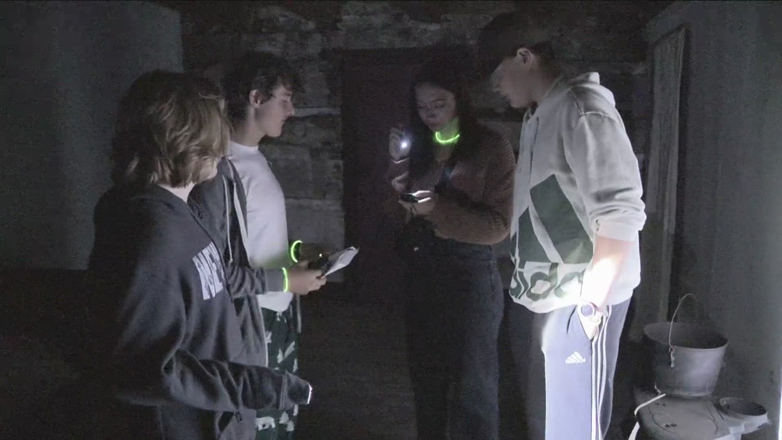 Thrill-seekers go ghost-hunting as October nears | wgrz.com