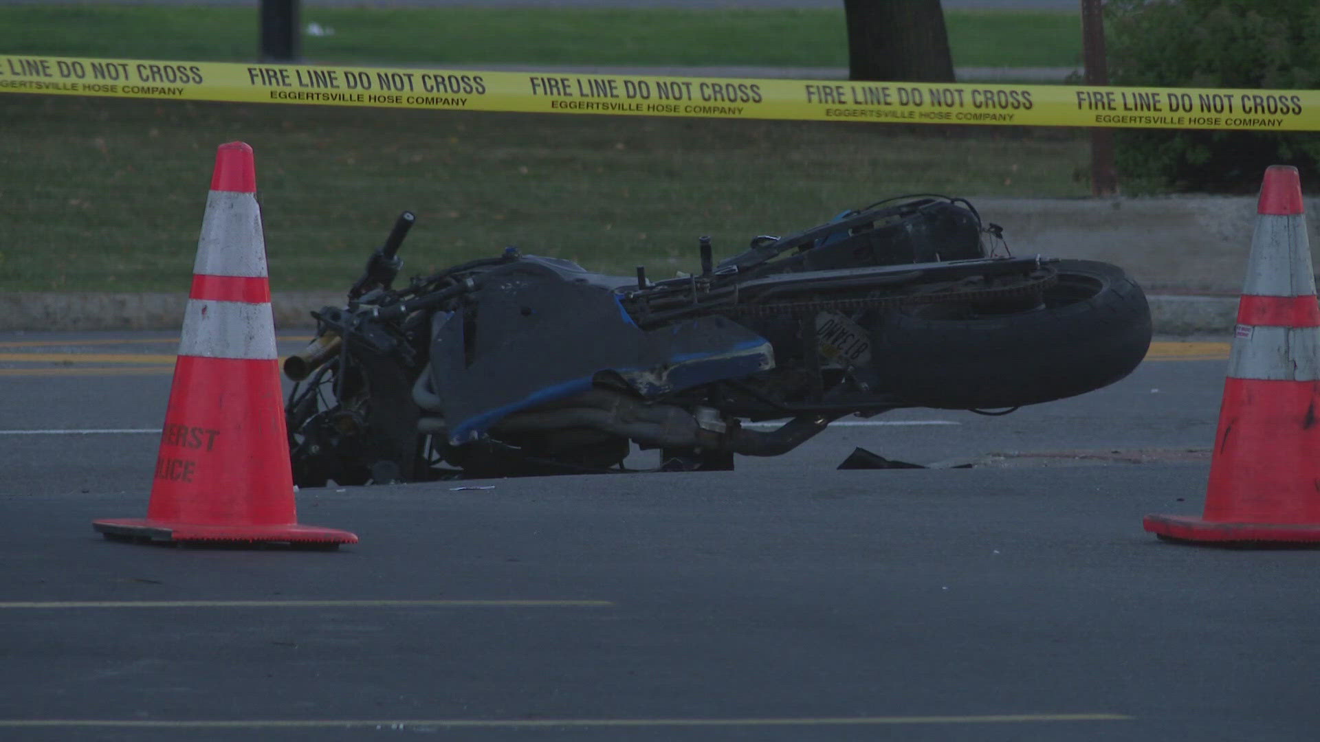 Buffalo motorcyclist injured in Amherst crash | wgrz.com