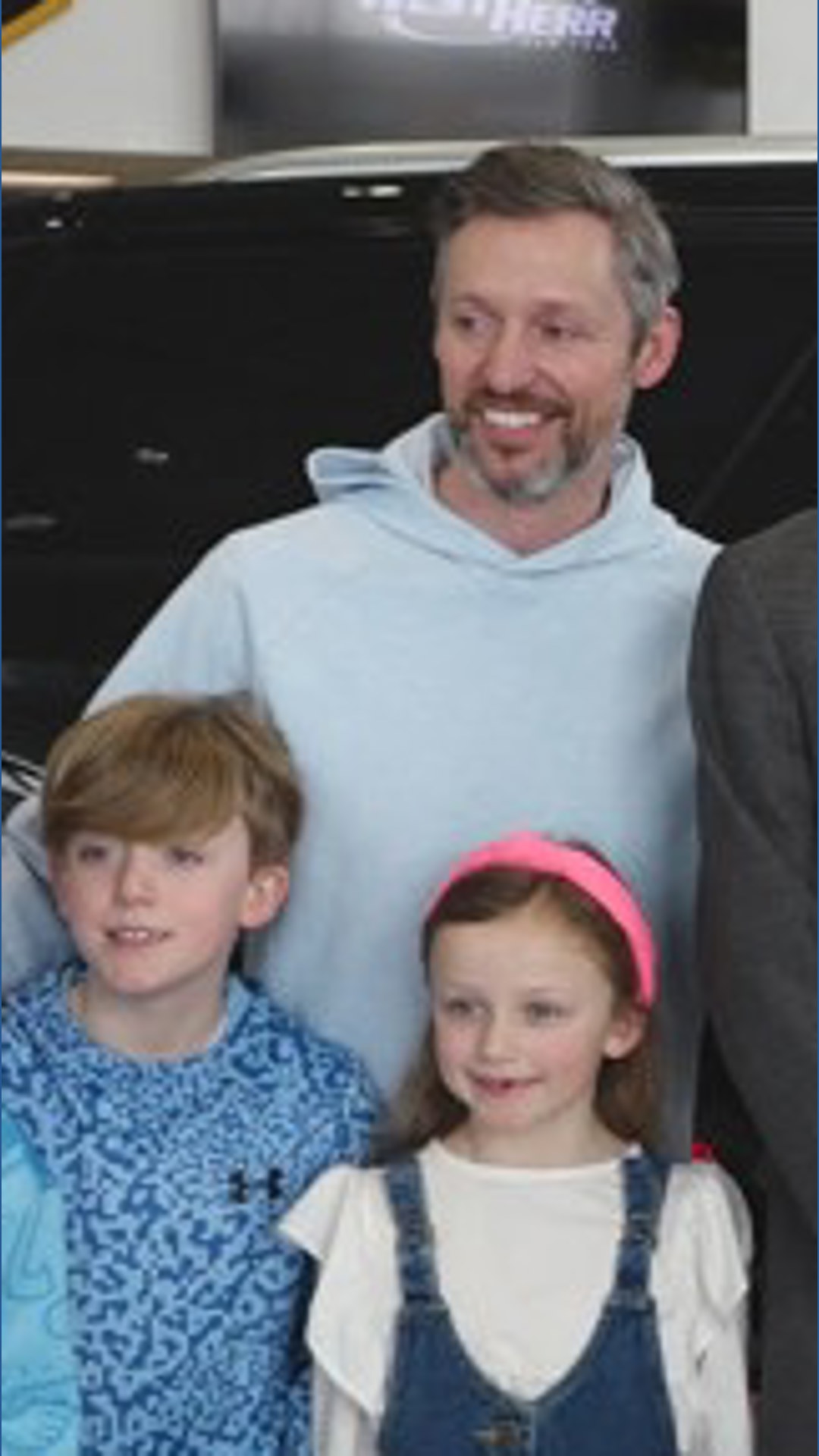West Herr donates SUV to quintuplet family | wgrz.com